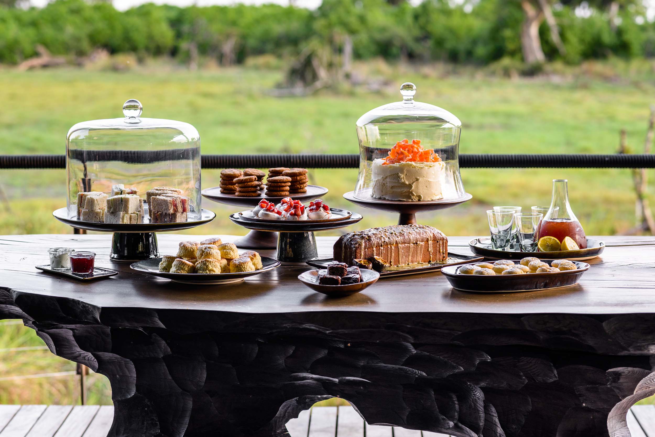 Okavango Delta Dining, Xigera Safari Lodge Botswana