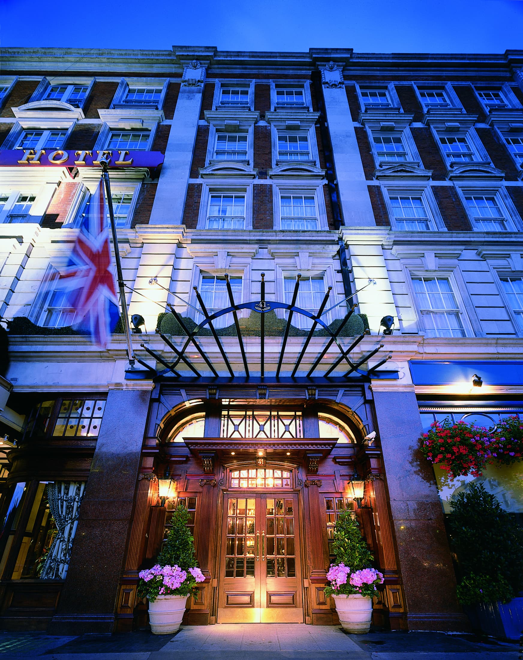 Image Gallery, Hotel 41